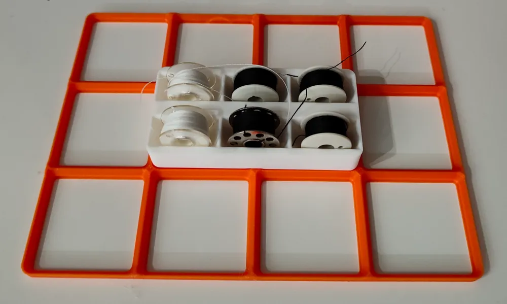 Sewing machine bobbin spool Gridfinity bin Remixed by Impie - MakerWorld