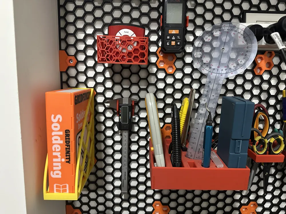 Bookfinity Shelf - Multiboard openGrid HSW Skadis - Free 3D Print Model - MakerWorld