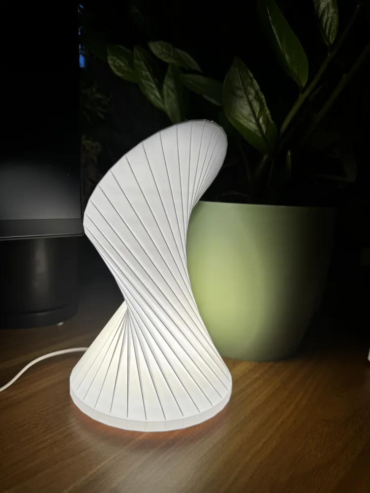 Twisted Lamp Led Kit 001 esthetic - Free 3D Print Model - MakerWorld