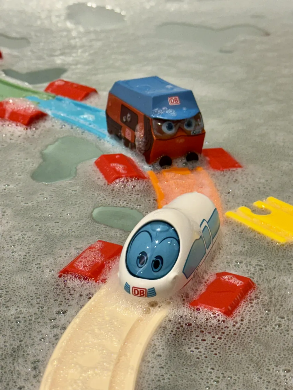 Bath and Pool Railway Pontoons (Floatation Aids) by KYZ Design - MakerWorld