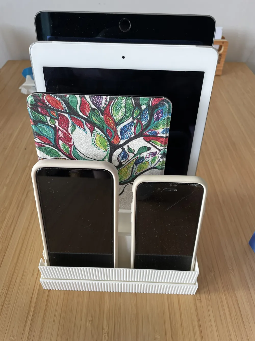 Vertical Phone Tablet Stand -Holder - Free 3D Print Model - MakerWorld