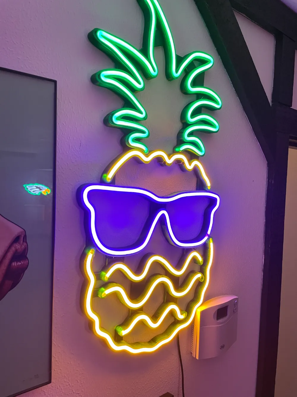 Pineapple with sunglasses Neon sign by thingspatprinted - MakerWorld