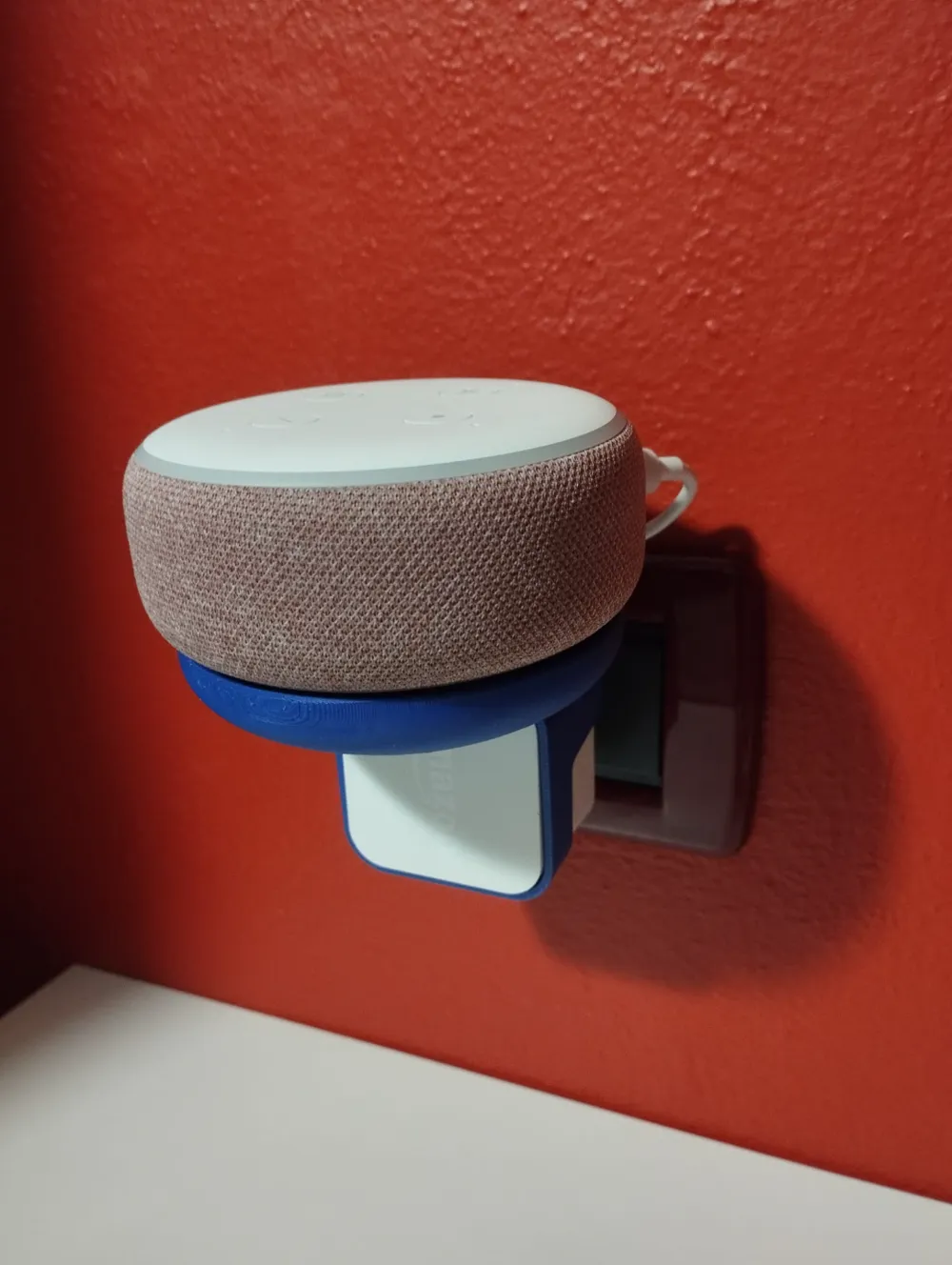 Alexa Echo Dot (3rd generation) power outlet holder by G-ODA - MakerWorld