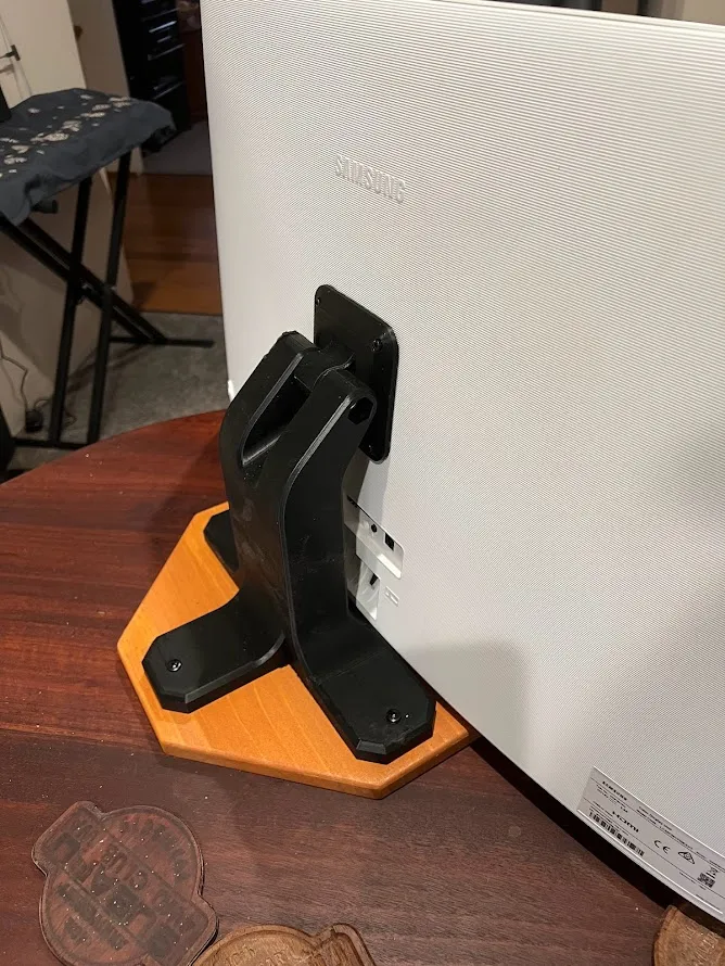 Samsung curved monitor stand Shared by Robandwend - MakerWorld