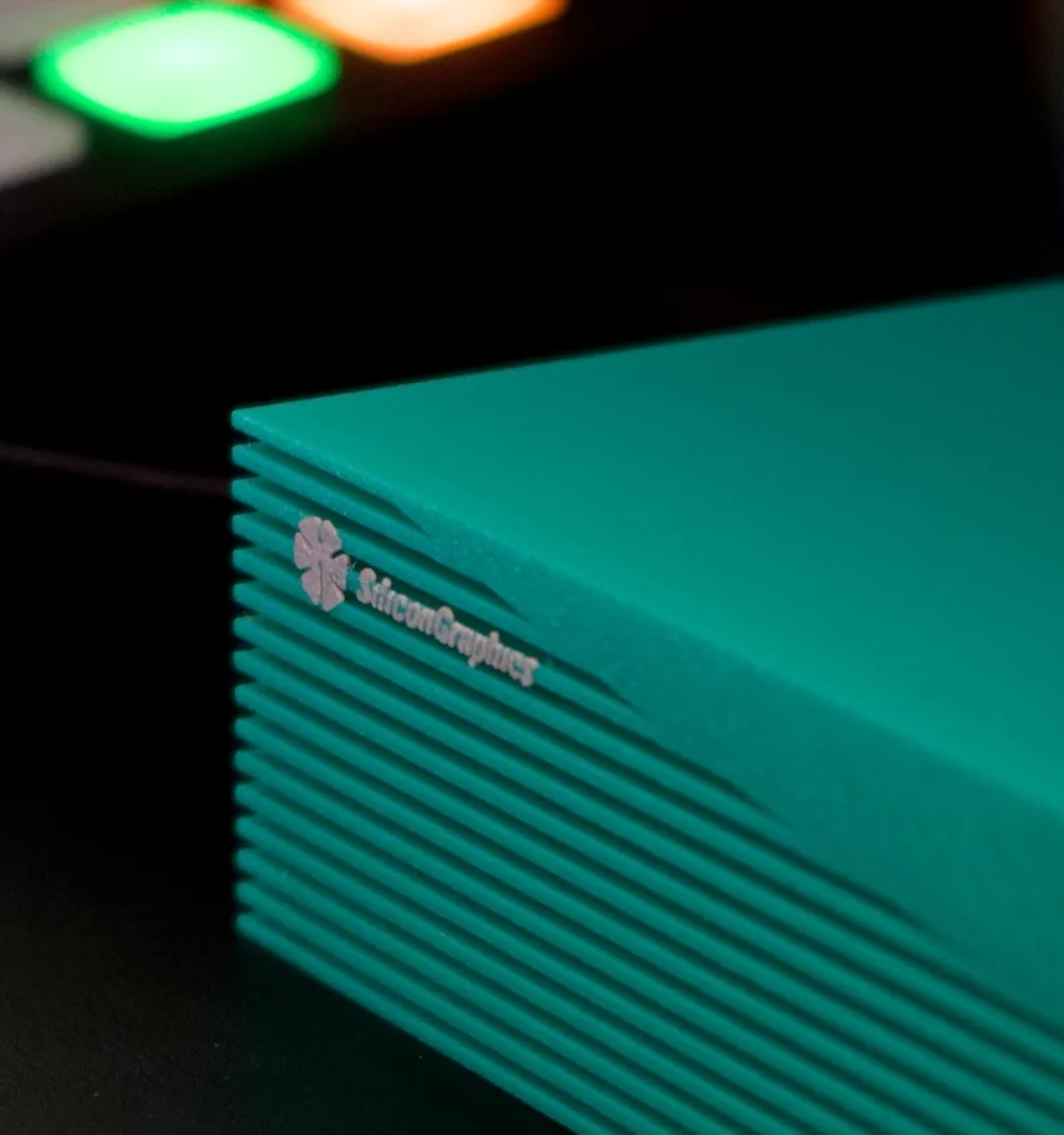 SiliconGraphics SGI Indigo 2 Mac Miniハウジング by sleepyhuracan MakerWorld ...