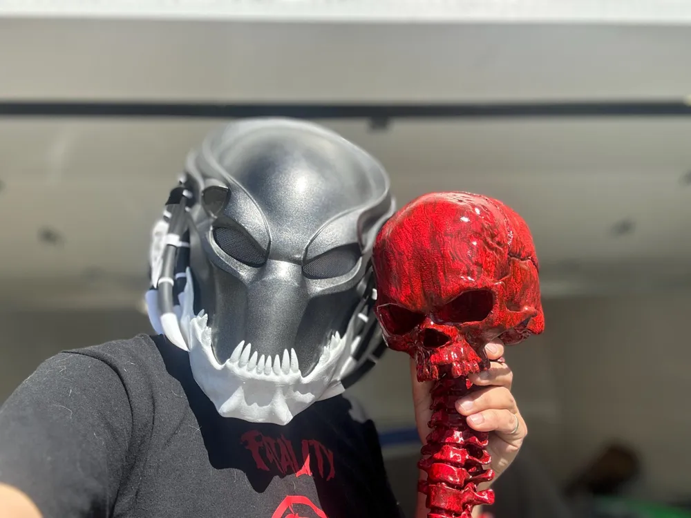 Ripped skull and spine for cosplay human-real size - Free 3D Print ...