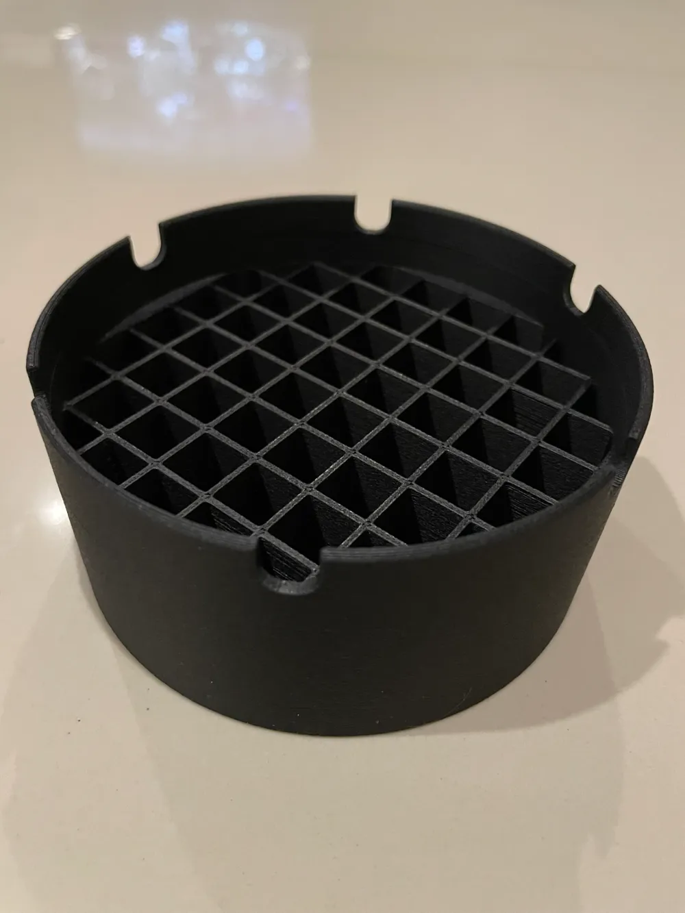 Safety self extinguishing ashtray by Bert Ansink - MakerWorld