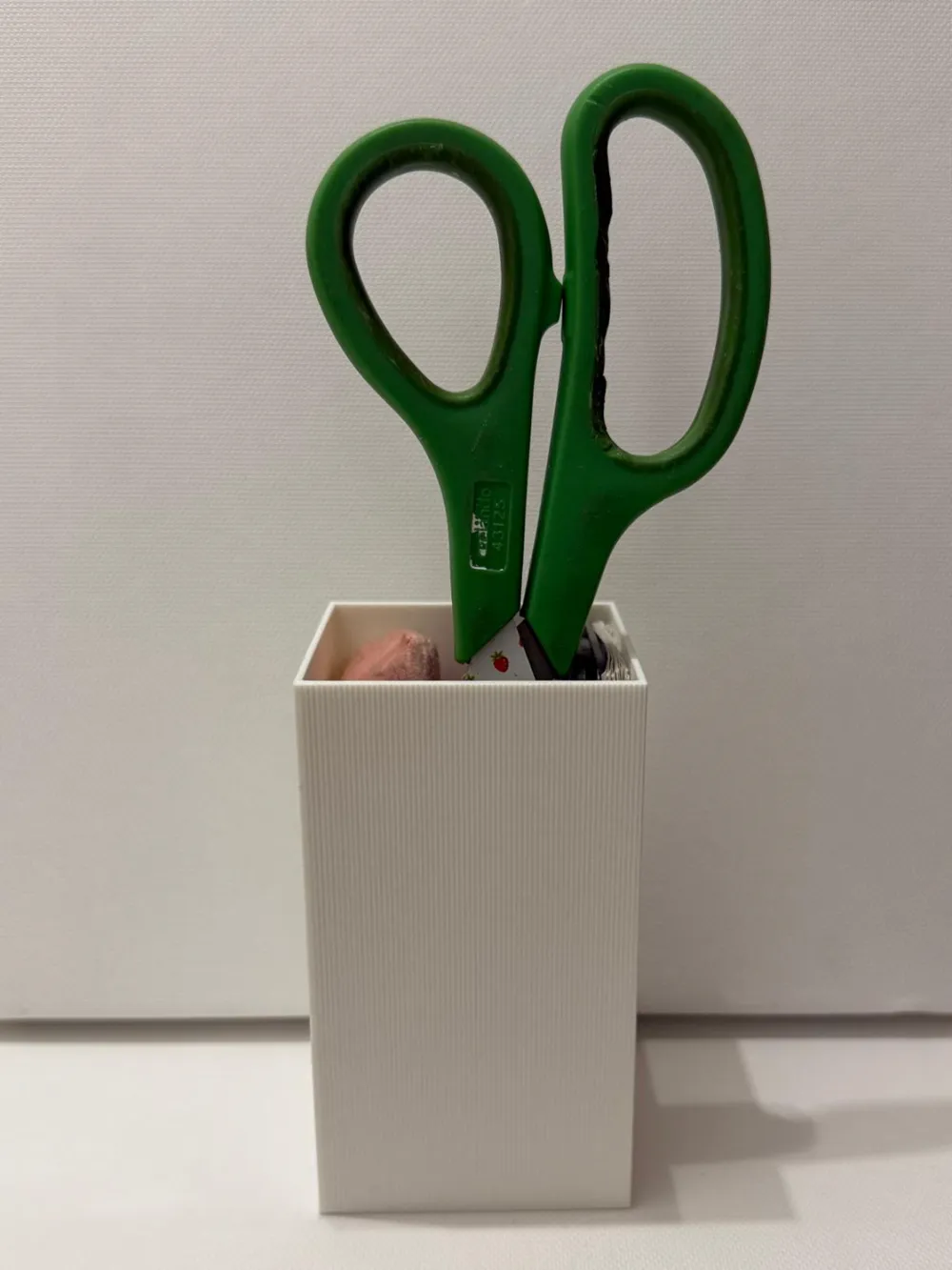 Office Supplies and Scissors Holder by María - MakerWorld
