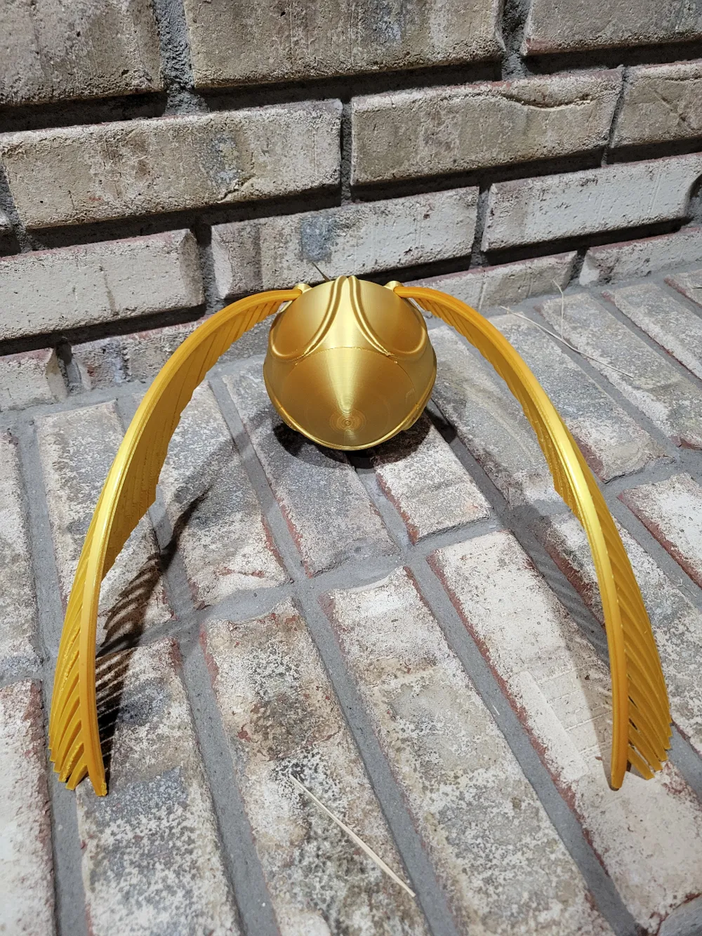Golden Snitch Clock by tpscheck - MakerWorld