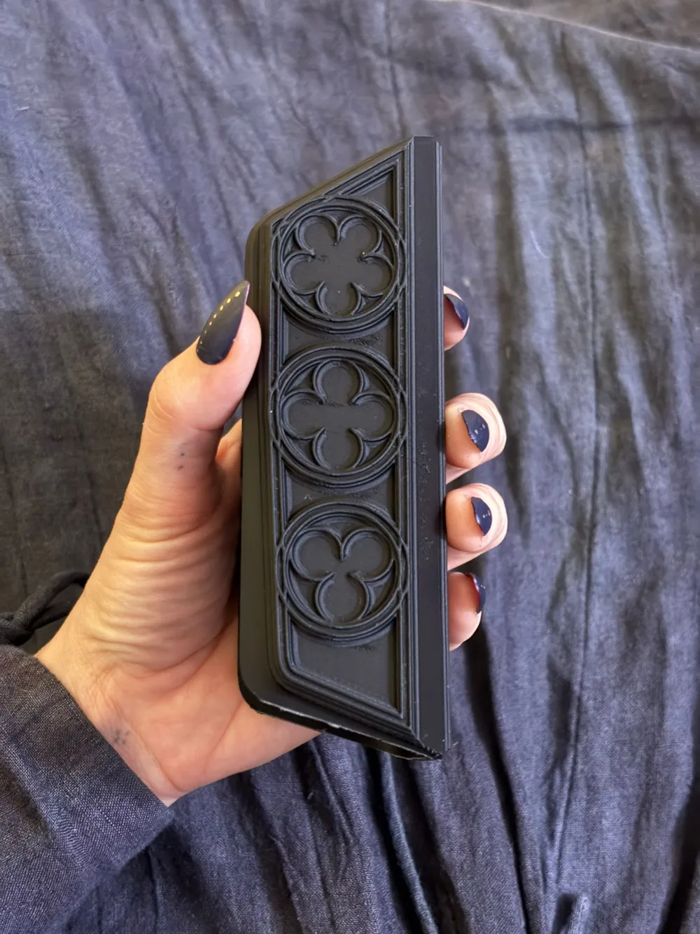 Gothic Powerbank Case by TraceTrove MakerWorld: Download Free 3D Models
