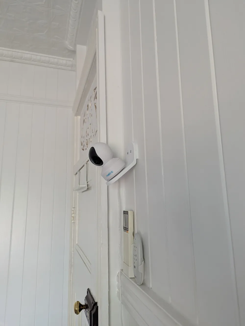 Reolink Angled Wall Mount V2 by Hash_4 - MakerWorld