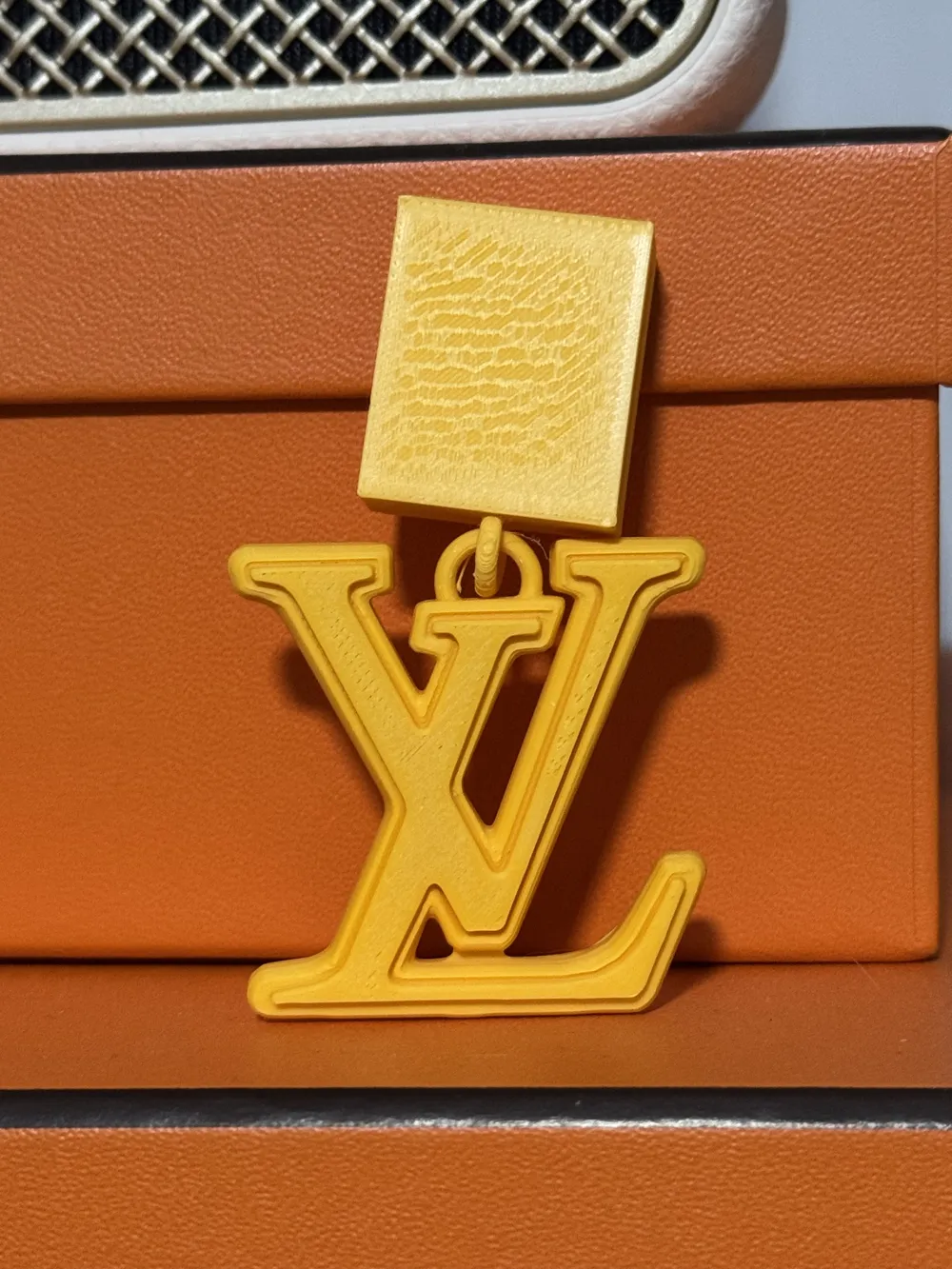 LV Pet Collar Tag - LV Large Logo - Free 3D Print Model - MakerWorld