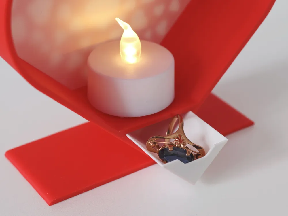 Heart Lamp with Secret Compartment by Johnny_Bit - MakerWorld