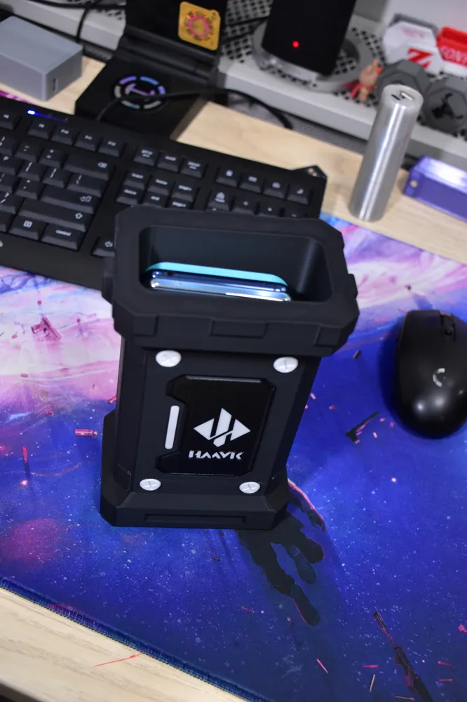 Delta-Operation – Aufbewahrungsbox für alte Handys im Brennstoffzellen ...