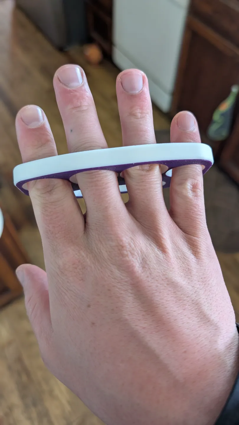 Brass Knuckles - Minimalist Asymmetrical for pinky by Jelly PanicMakerWorld: Download Free 3D Models