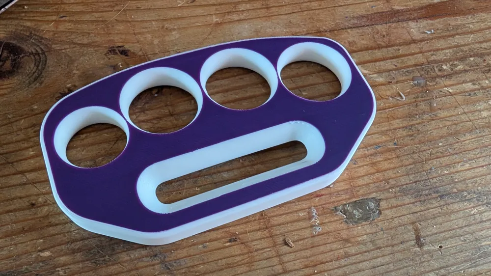 Brass Knuckles - Minimalist Asymmetrical for pinky by Jelly PanicMakerWorld: Download Free 3D Models