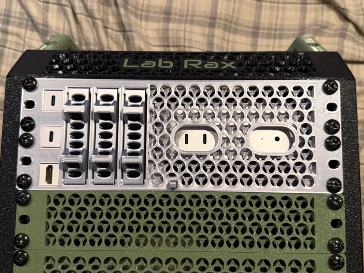 Mac Mini 10 Zoll 2U 3x2.5 Zoll Laufwerke mit Keystones – Kostenloses 3D ...
