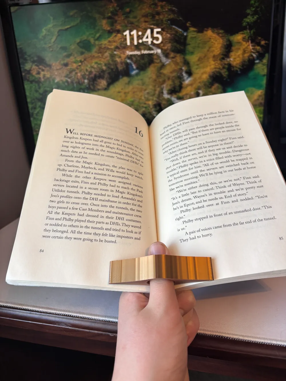 Book page opener by witty_creates - MakerWorld