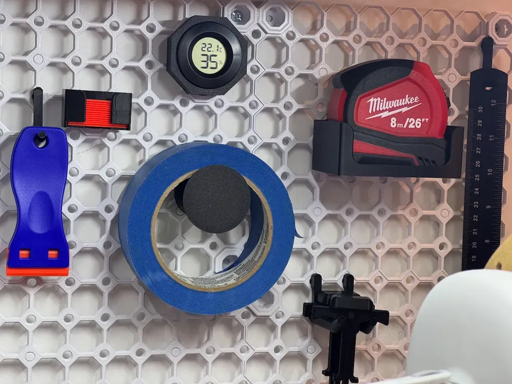 Multiboard Measuring Tape Holder by Jason and a bunch of wires - MakerWorld