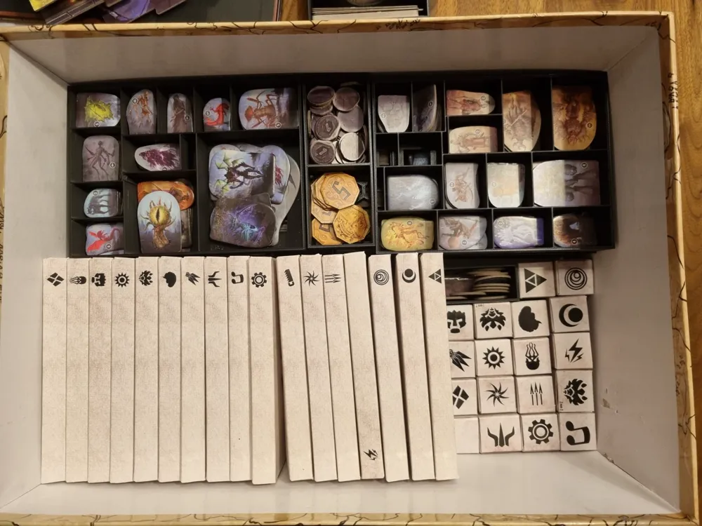 Gloomhaven Box Insert Organiser - Free 3D Print Model - MakerWorld