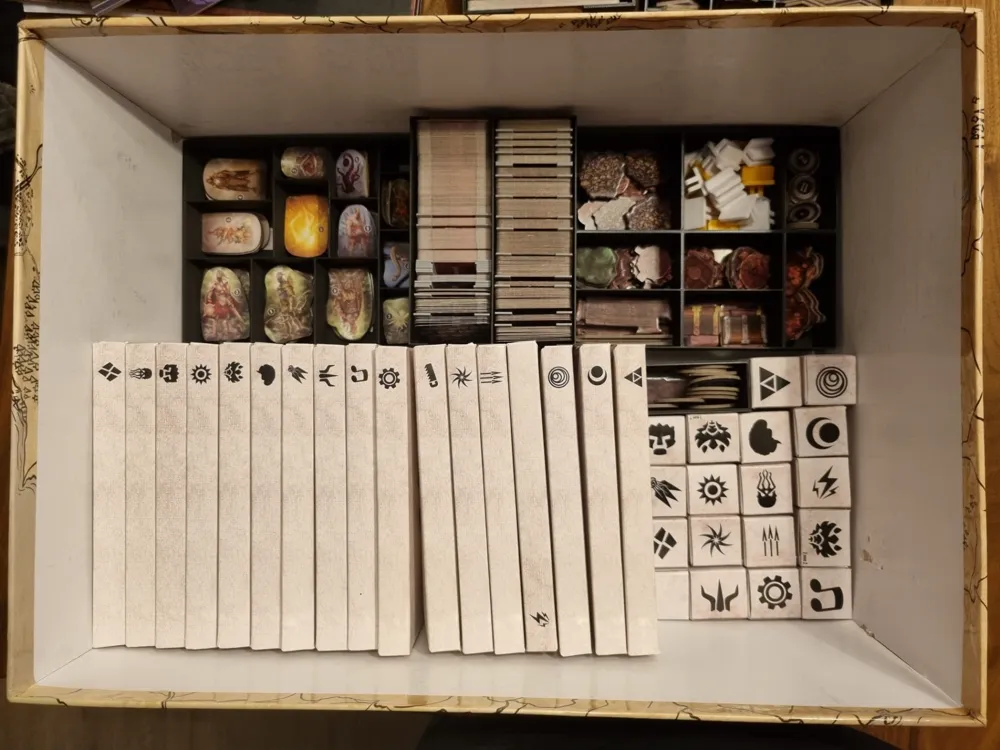 Gloomhaven Box Insert Organiser - Free 3D Print Model - MakerWorld
