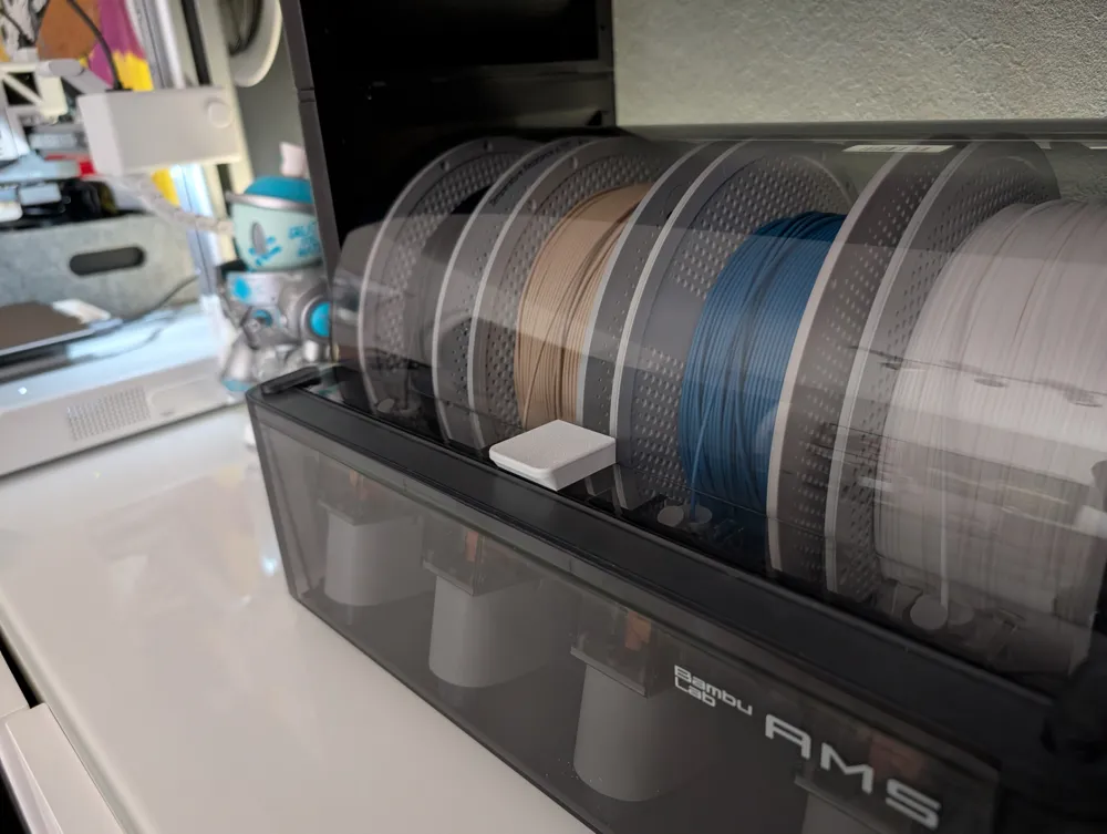 AMS Lid Handle - Free 3D Print Model - MakerWorld