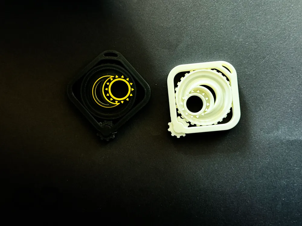 Sun & Moon Fidget - Gear Spinner - Print in place - Free 3D Print Model ...