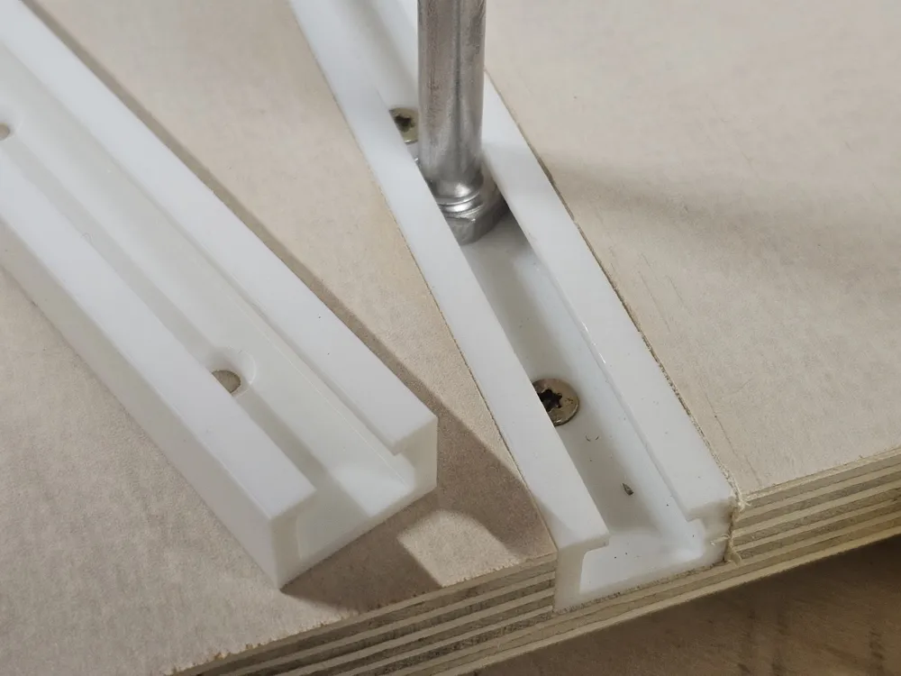Customizable T-Track / T-Rails / Mitre slot by TheJVH MakerWorld ...