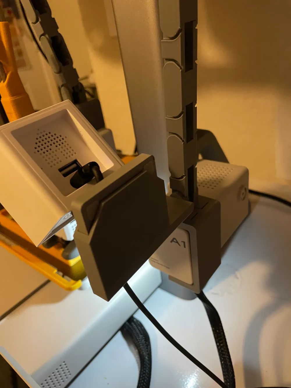 Bambu A1 and A1 Mini Wyze Cam Mount Remixed by Meanchild92 - MakerWorld