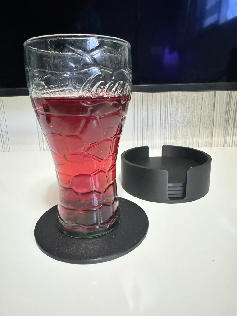 Plain coasters with holder by RVA Labs - MakerWorld