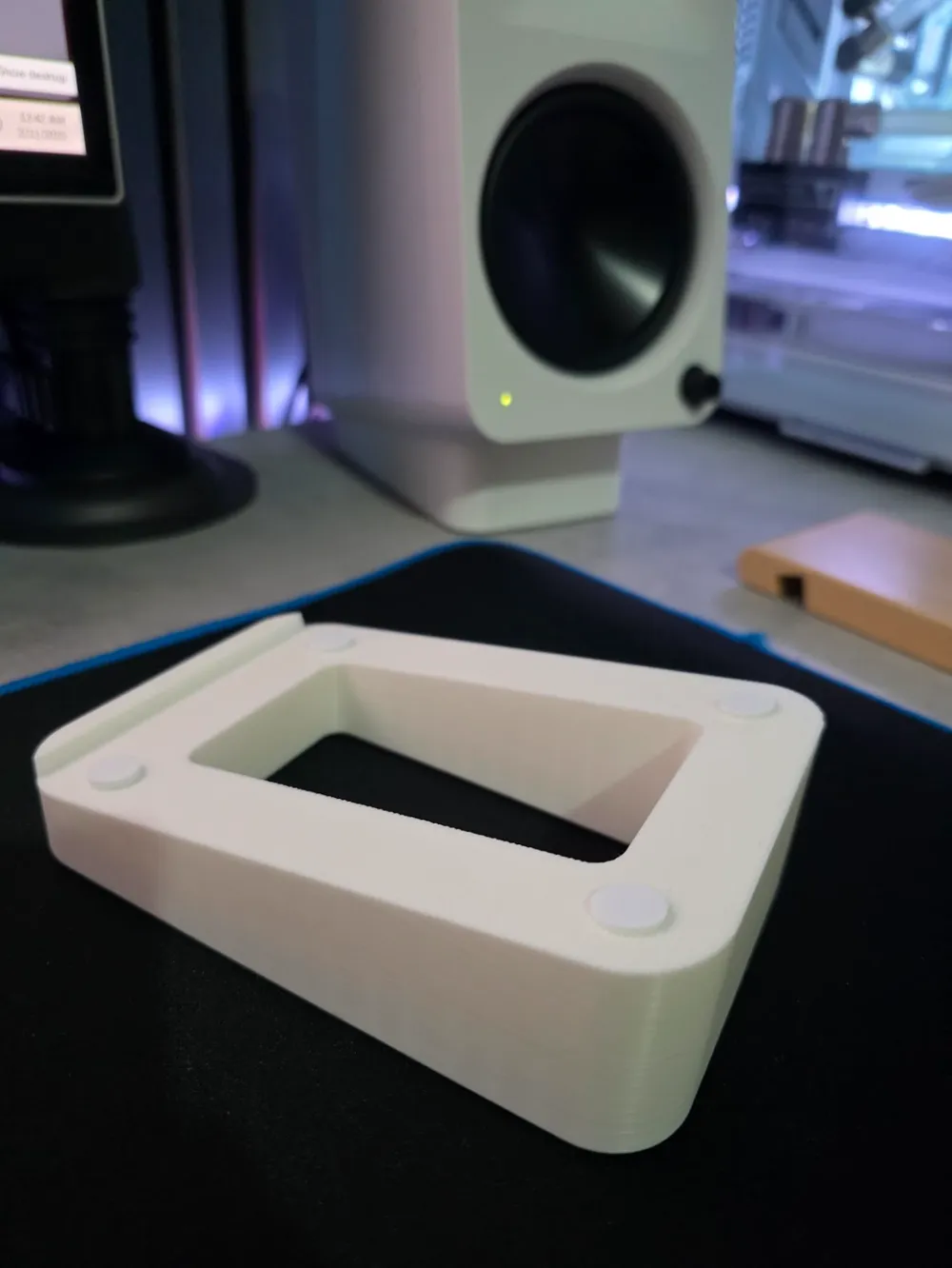 Ständer für Kanto Ora4 Lautsprecher von modemoo MakerWorld: Kostenlose 3D-Modelle herunterladen