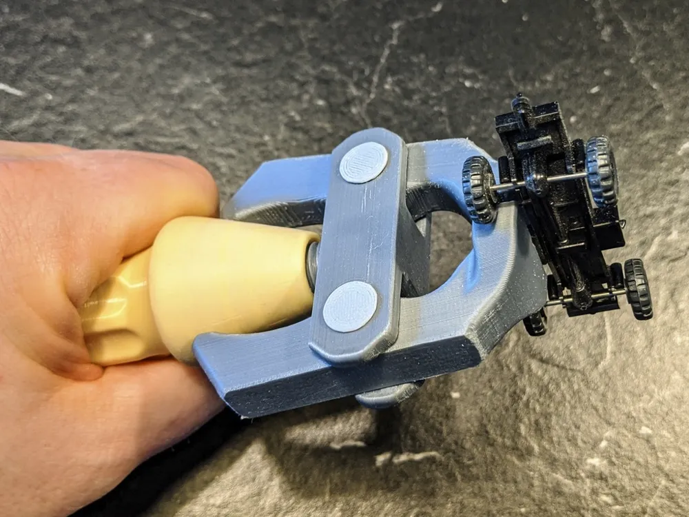 Printable Hand Vise by blecheimer - MakerWorld