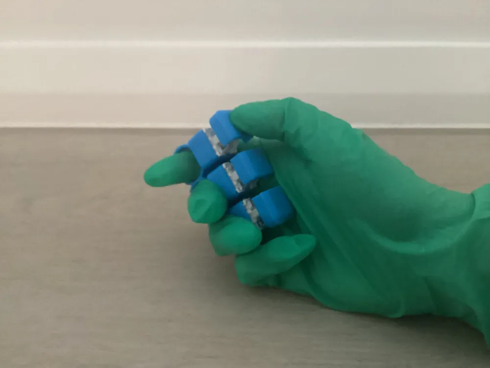 3 Finger Fidget Clicker - Free 3D Print Model - MakerWorld