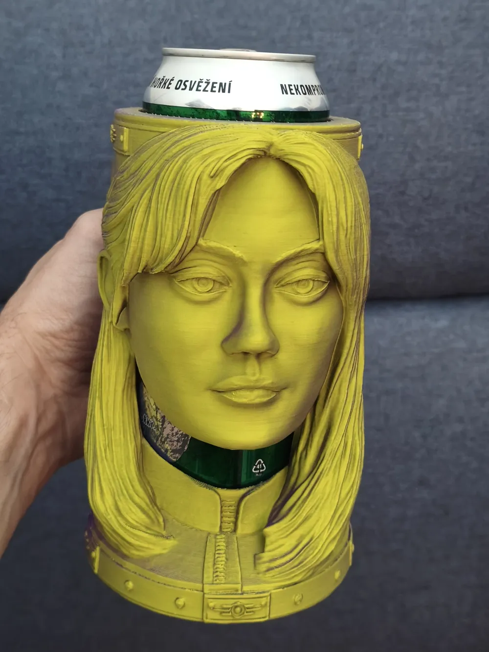 Lucy (Fallout) - Can Holder / Beer mug - Free 3D Print Model - MakerWorld