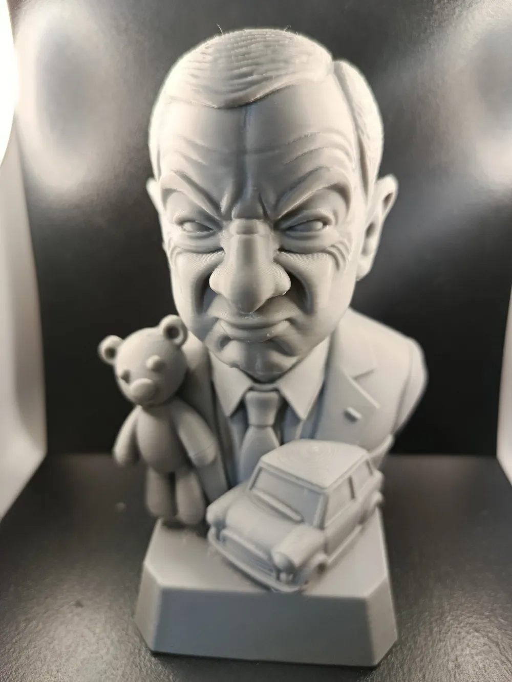 Mr. Bean Bust, King of Blunders by Neoflix3d MakerWorld: Download Free 3D Models