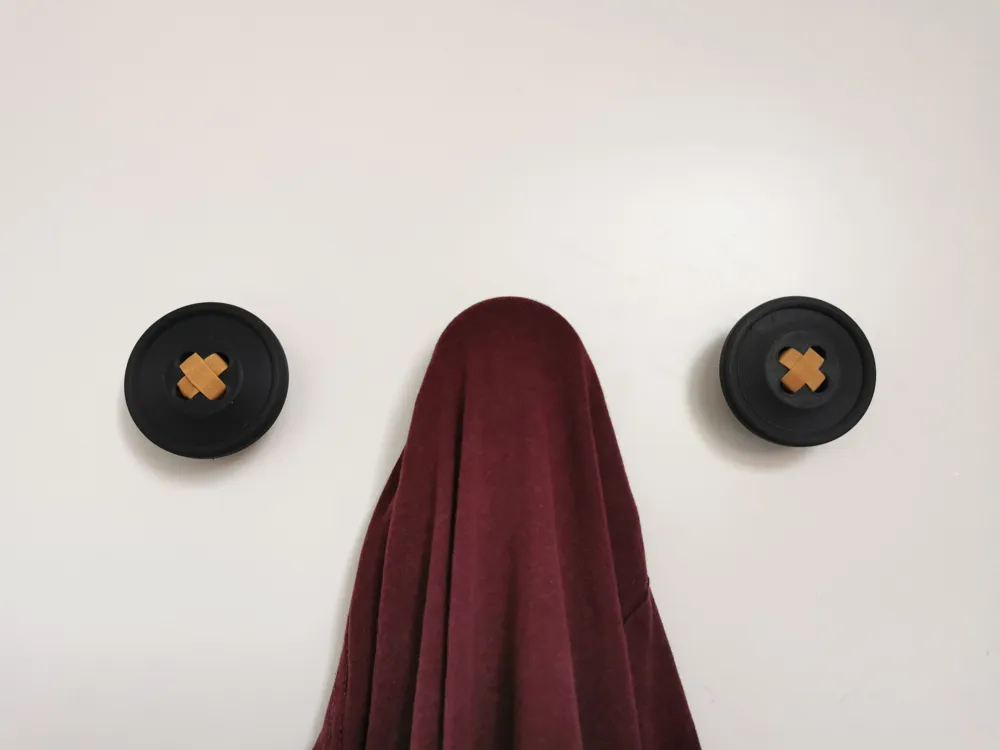 Button wall hook by TomoDesigns - MakerWorld