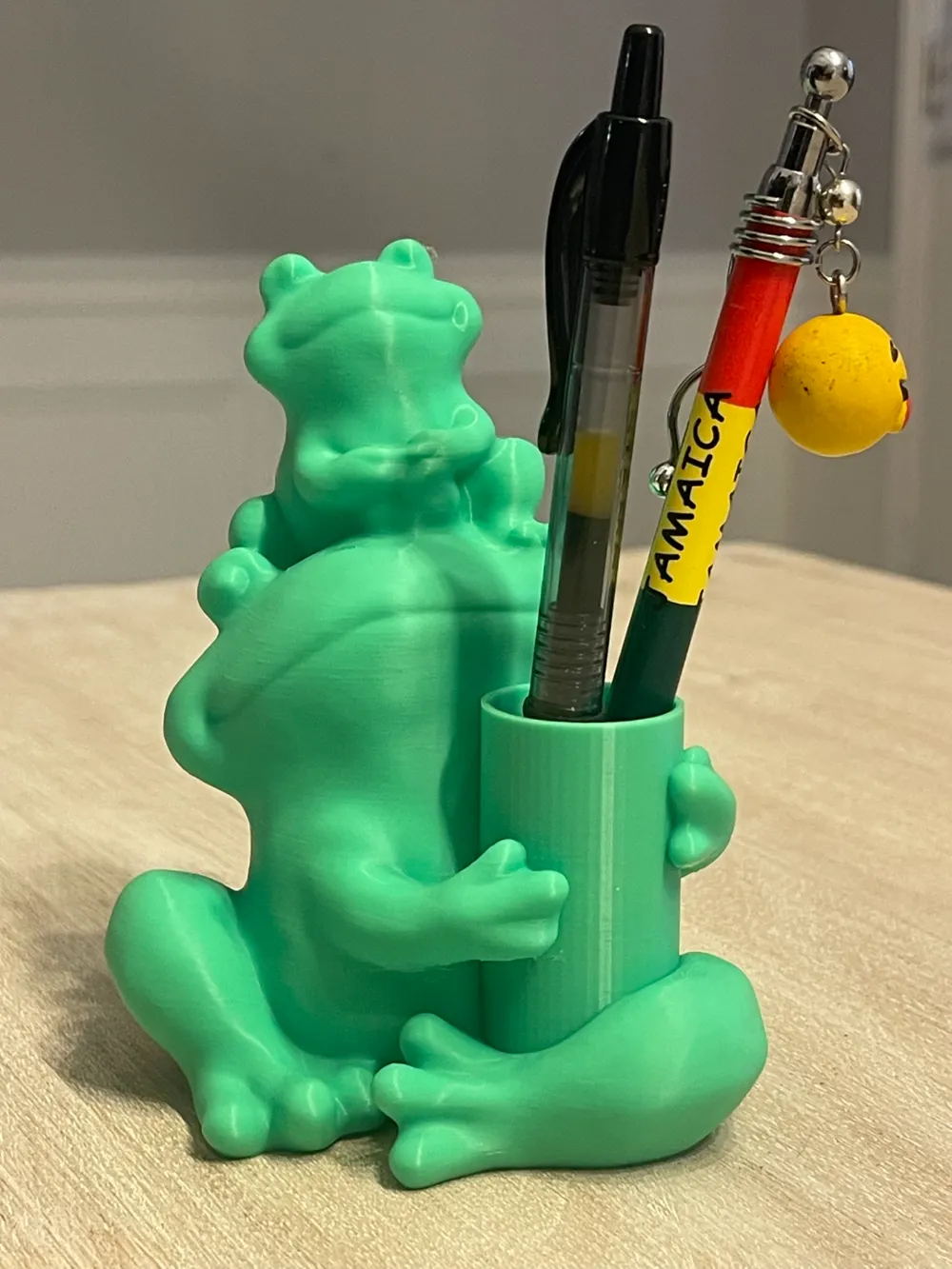 Frog Holder (with and without printed container) by ShapeShift 3D ...