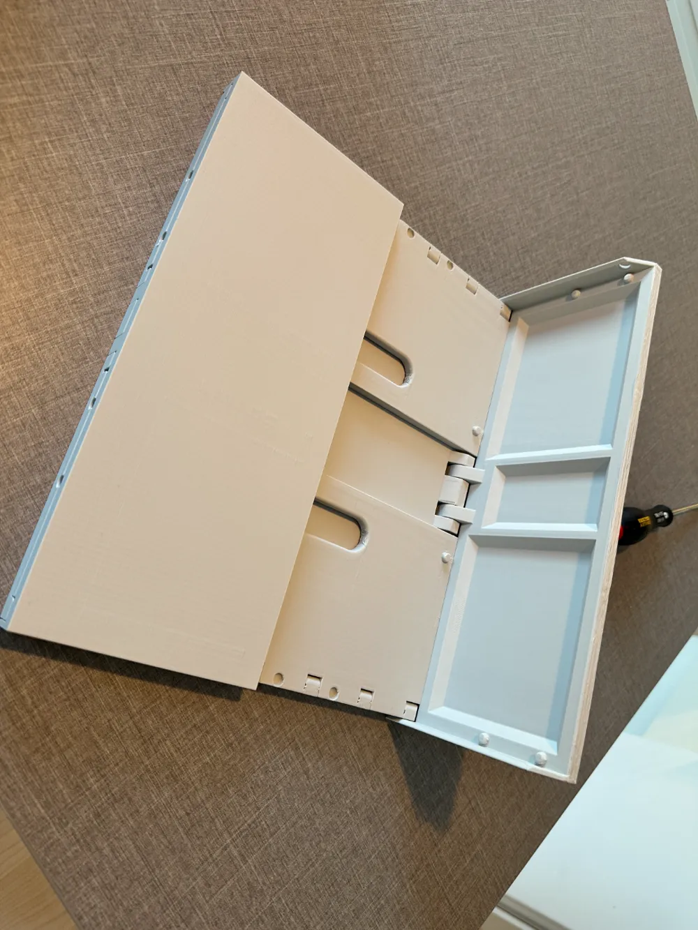 Large folding box. Print in place. No supports by ID3D MakerWorld ...