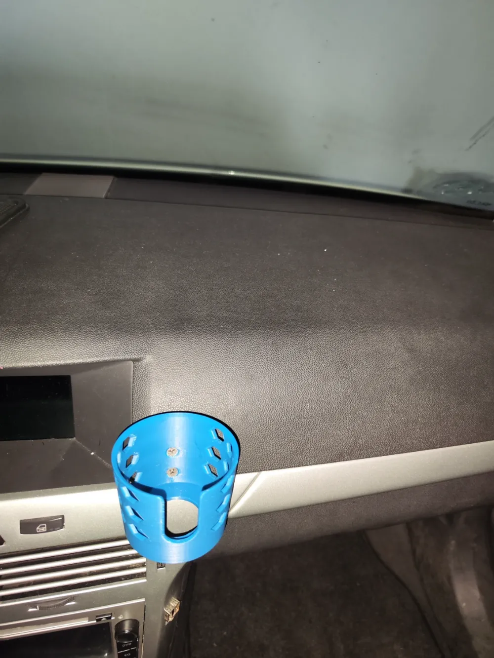 Opel Astra Cup Holder by vladdanyel19 - MakerWorld