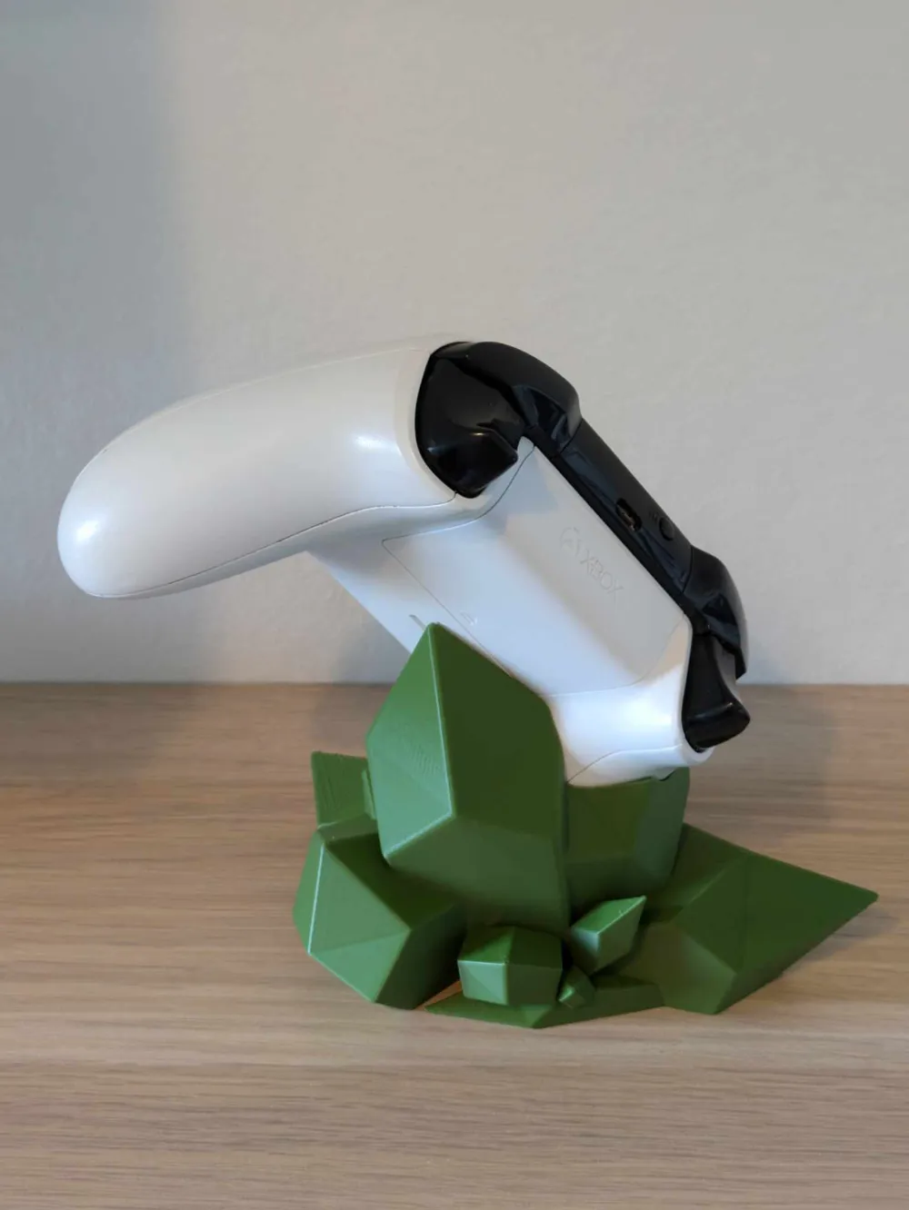 XBox Controller Stand /XBox Crystal by Draahl - MakerWorld