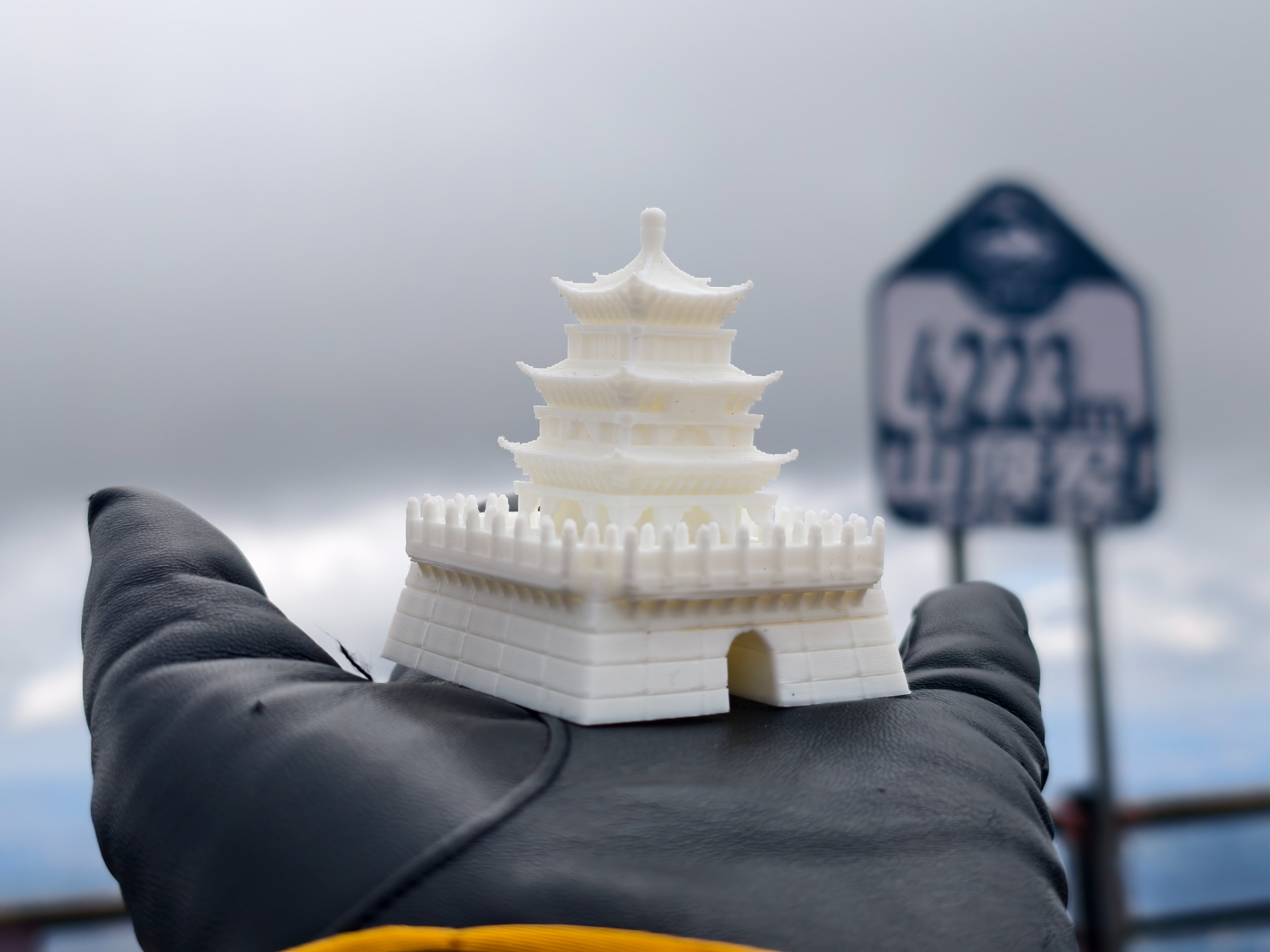 Miniature model, Dali Ancient Town Wu Hua Lou, check-in artifact by 像素 ...