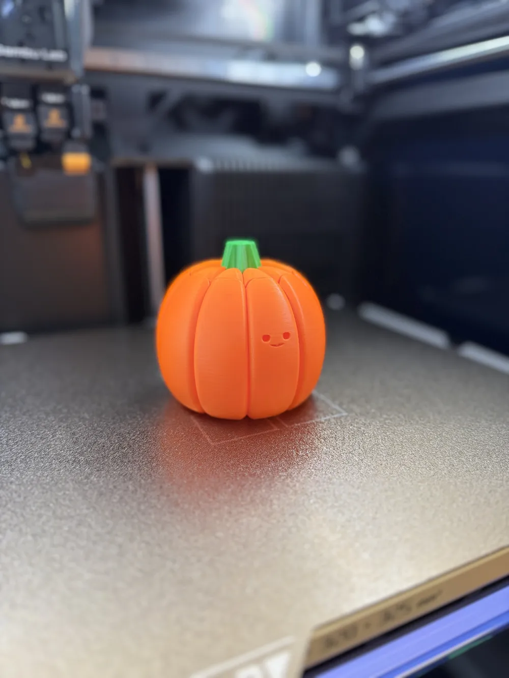 Pumpkin with Cute Face (For electric tealight) by Z3D Design MakerWorld: Download Free 3D Models