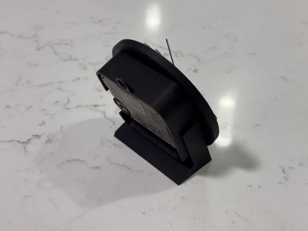 The Beatles Vinyl Record Clock by Mono98 - MakerWorld