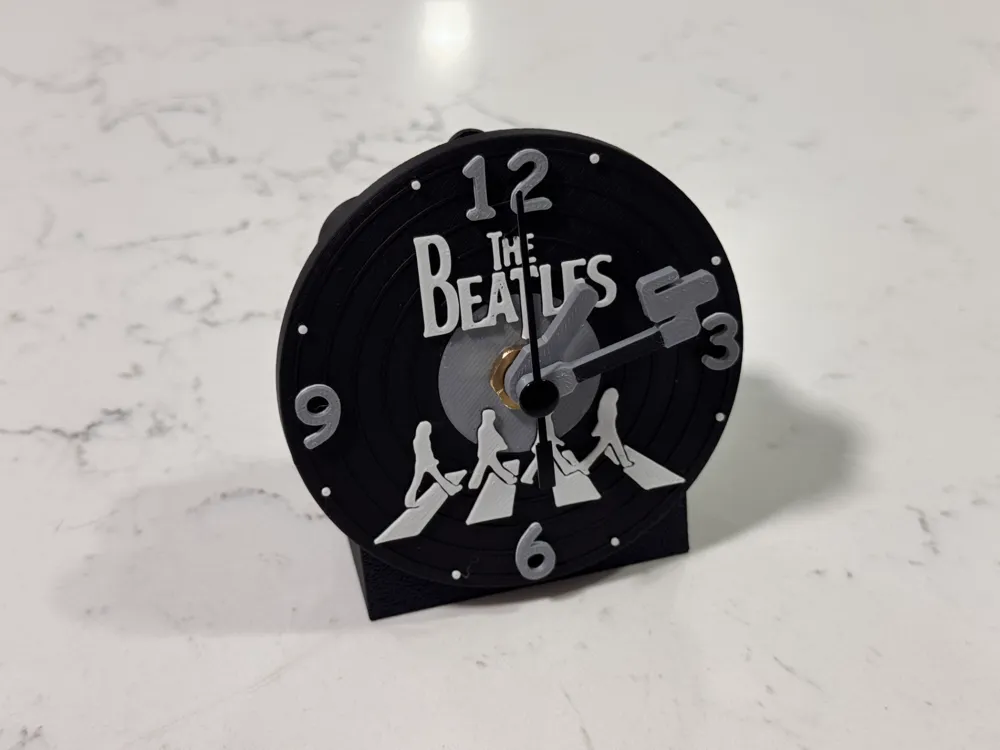 The Beatles Vinyl Record Clock by Mono98 - MakerWorld