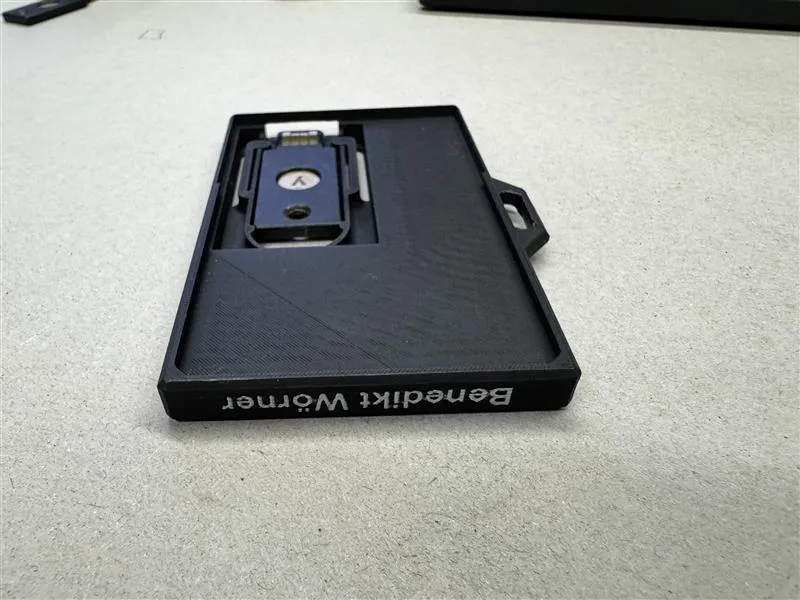 ID Card Holder with Yubikey Slot Remixed by Benedikt Wörner MakerWorld ...