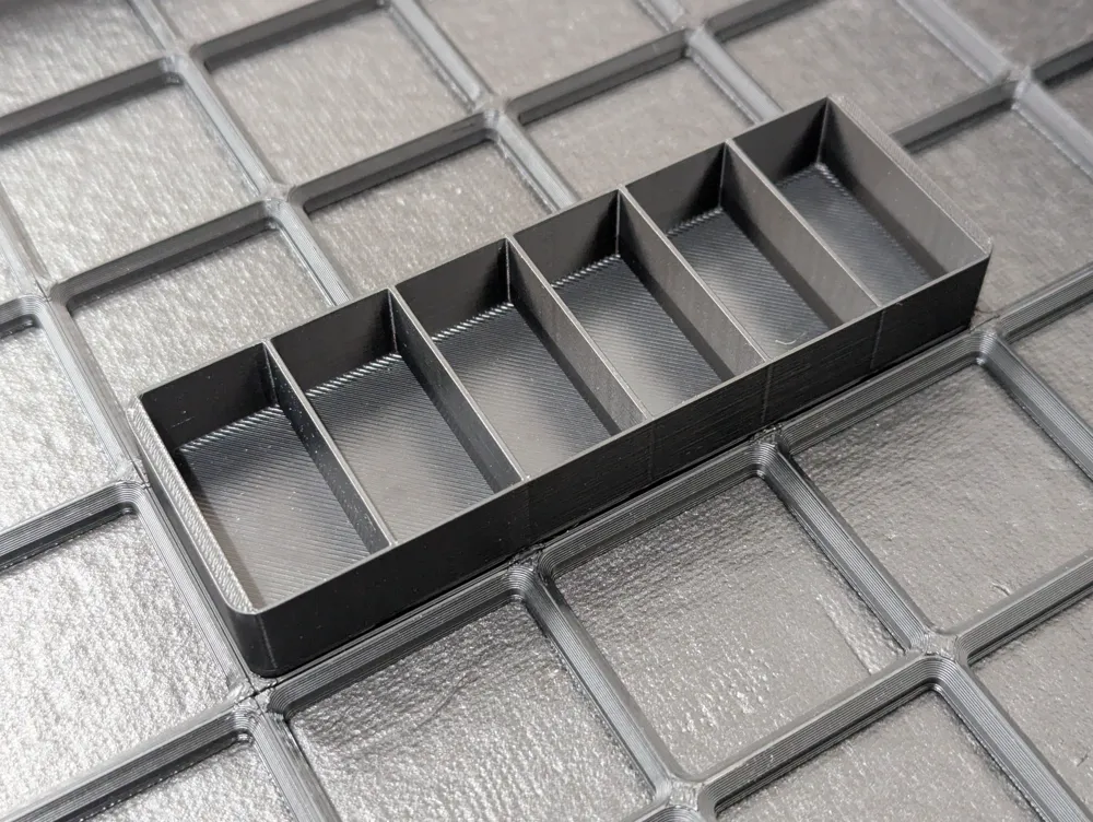 Razor Blade Holder - Gridfinity by Plastic Robot - MakerWorld