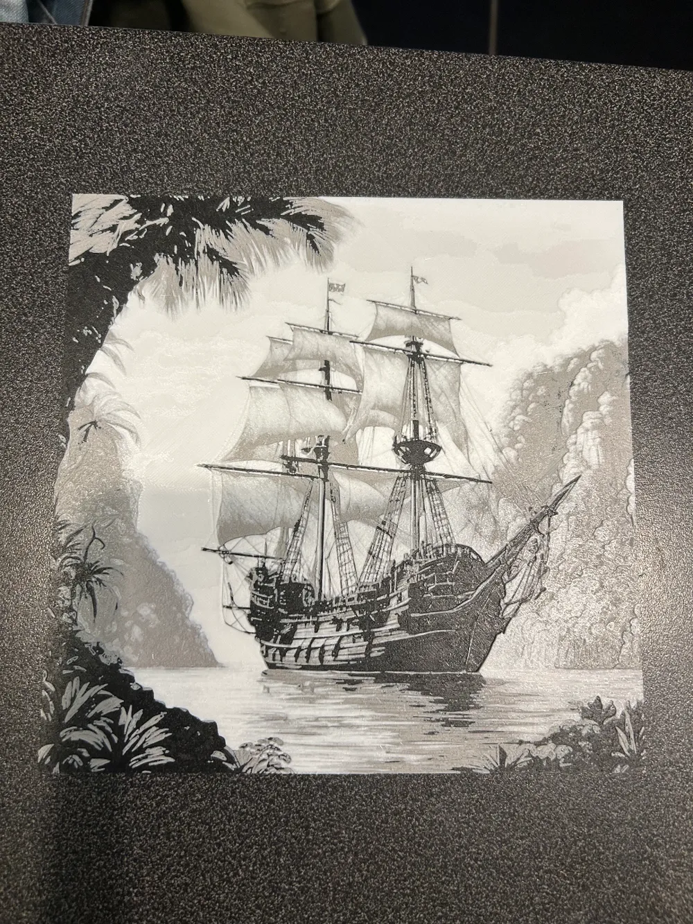 Caribbean Pirate Ship Hueforge by LossamoalMakerWorld: Download Free 3D ...