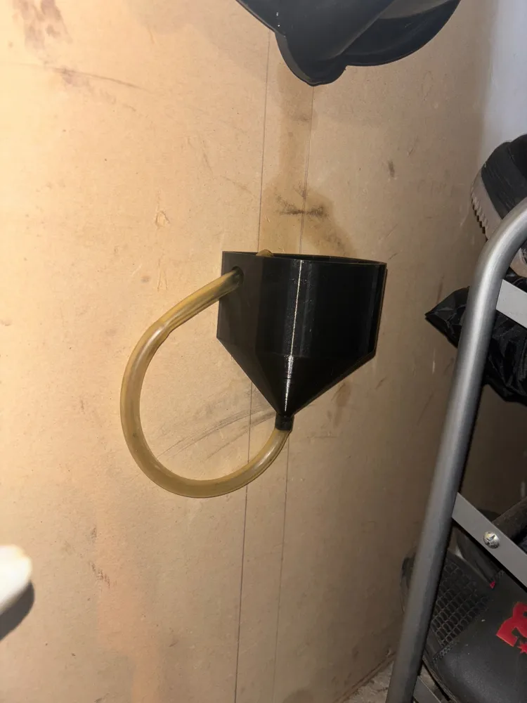 Oil pan / funnel for storage - Free 3D Print Model - MakerWorld