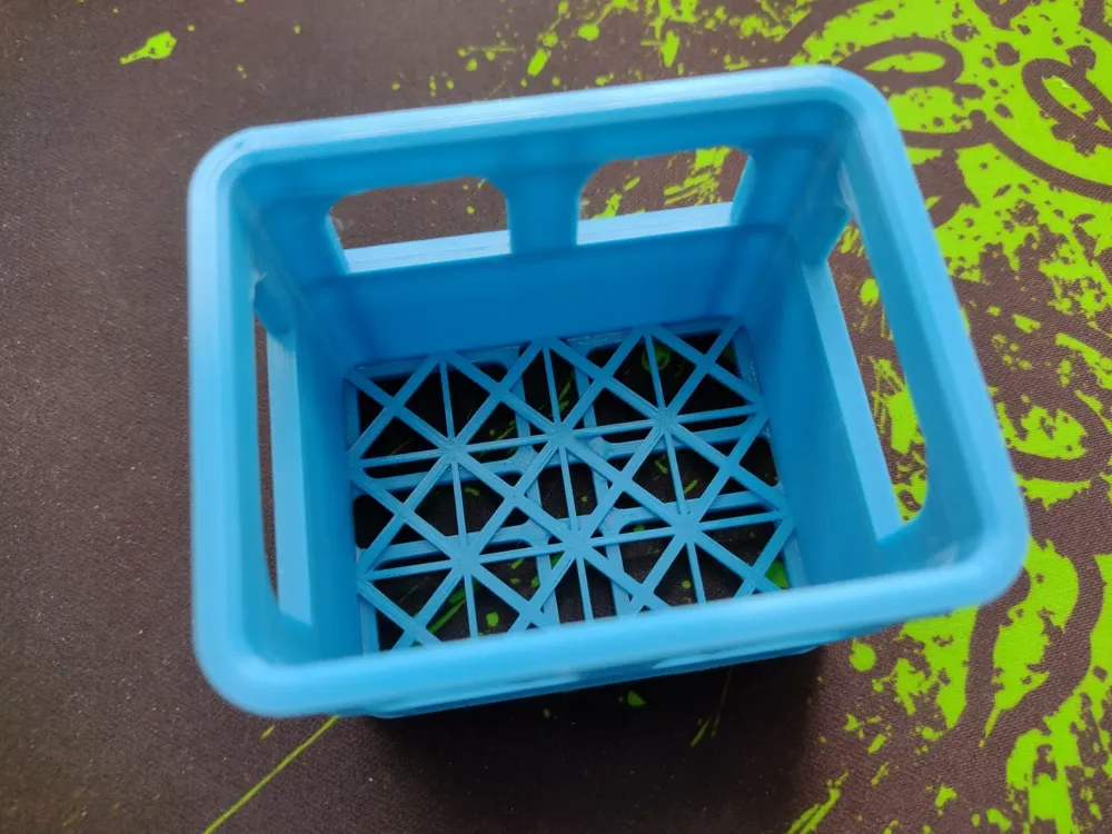 Customizable & stackable beer crate for all types of batteries Shared ...