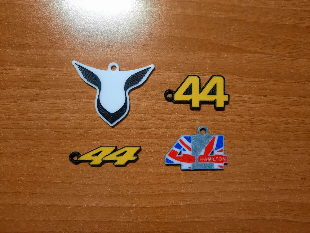 Lewis Hamilton 44 - Keychains - Free 3D Print Model - MakerWorld
